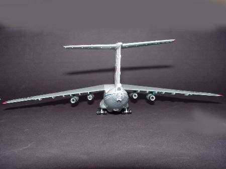 Trumpeter 03901 IIyushin il-76 Transport, 1/144 Магазин масштабных ...